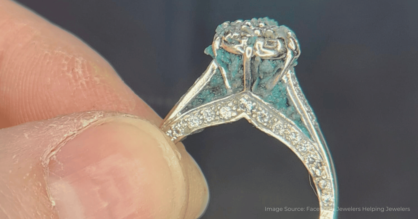 11 Times When You Should Take Off Your Engagement Ring